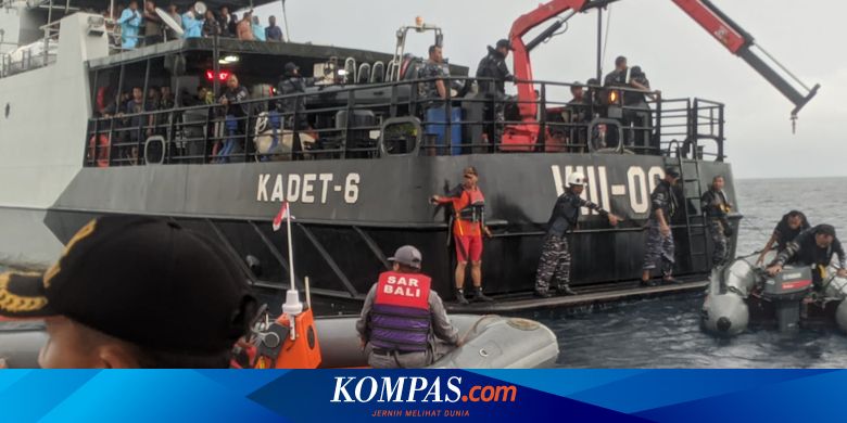 KMP Mutiara Timur 1 Rute Ketapang-Lembar Terbakar di Perairan Bali, 236 ...