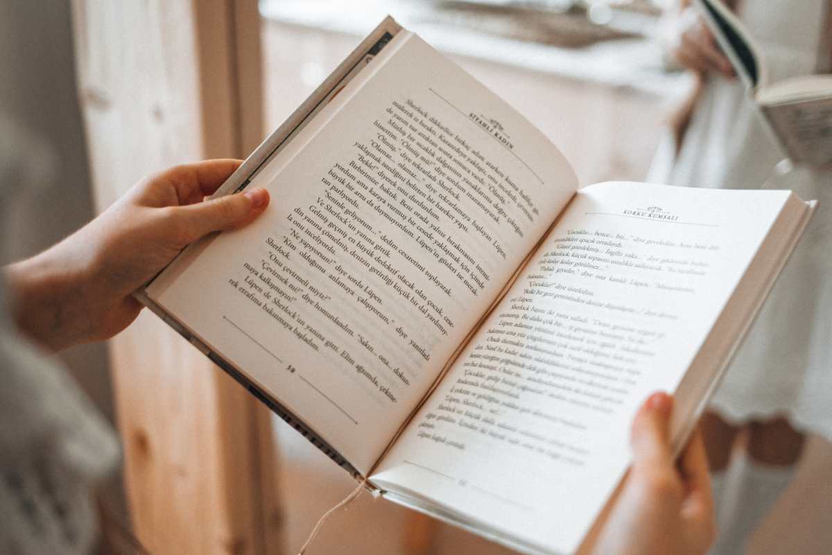 Paralelisme: Pengertian, Jenis, dan Contohnya