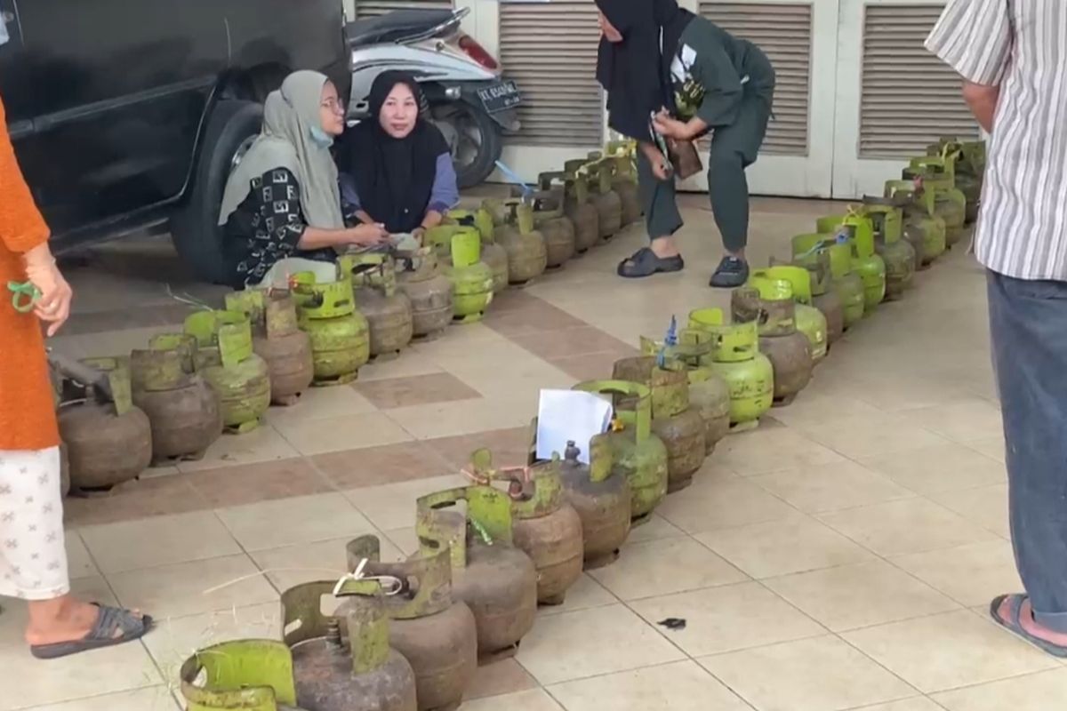 Kelangkaan Elpiji 3 Kg di Samarinda: Sudah Susah Dapat Gas, Harganya Pun Naik