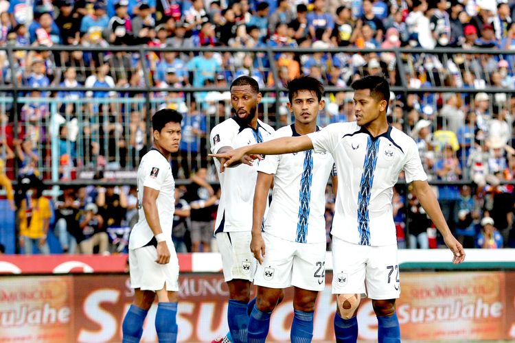Link Live Streaming Dewa United Vs PSIS, Kickoff 15.30 WIB