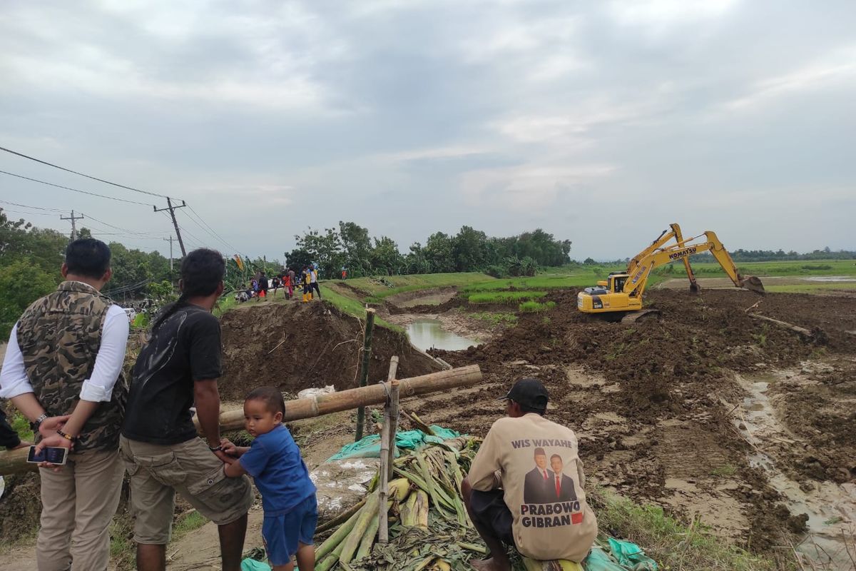 Tanggul Rusak Penyebab Banjir Demak Diperbaiki, Ditargetkan Rampung ...
