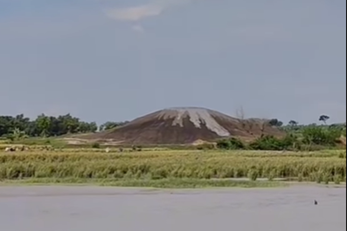 Fenomena Bledug Kramesan di Grobogan Disebut Bisa Suburkan Tanah ...