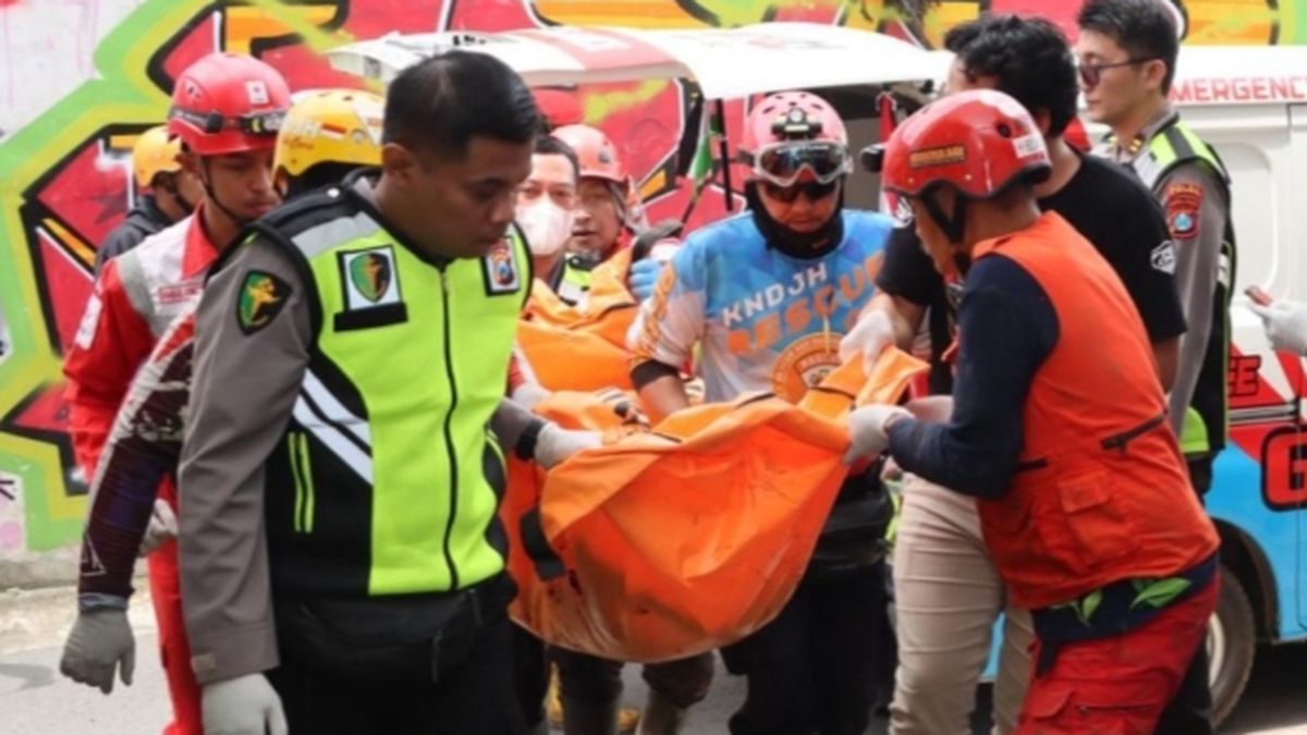 10 Korban Longsor Pacet Berhasil Dievakuasi, Ini Identitasnya