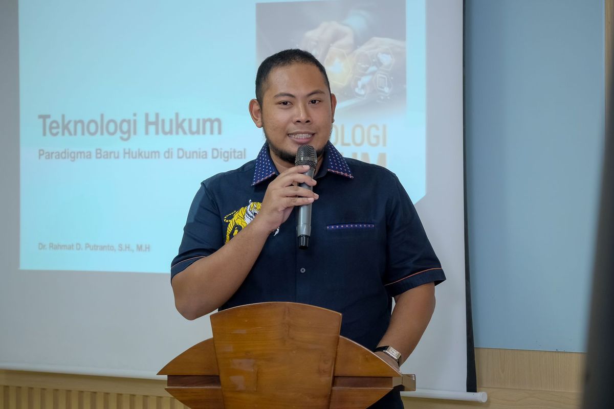 Berbasis Disertasi, Buku Teknologi Hukum Resmi Dirilis