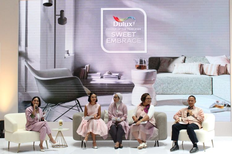 Foto : Dulux Luncurkan Sweet Embrace sebagai Tren Warna 2024
