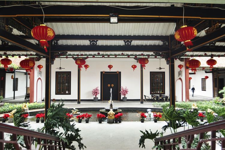 Foto : Rumah Candra Naya, Cagar Budaya Tionghoa di Tengah Bangunan ...