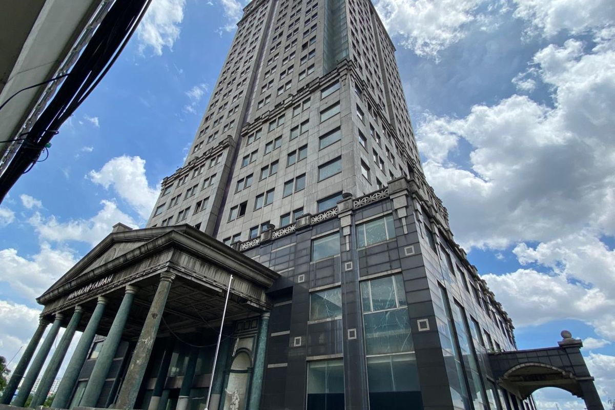 Menguak Pemilik Menara Saidah