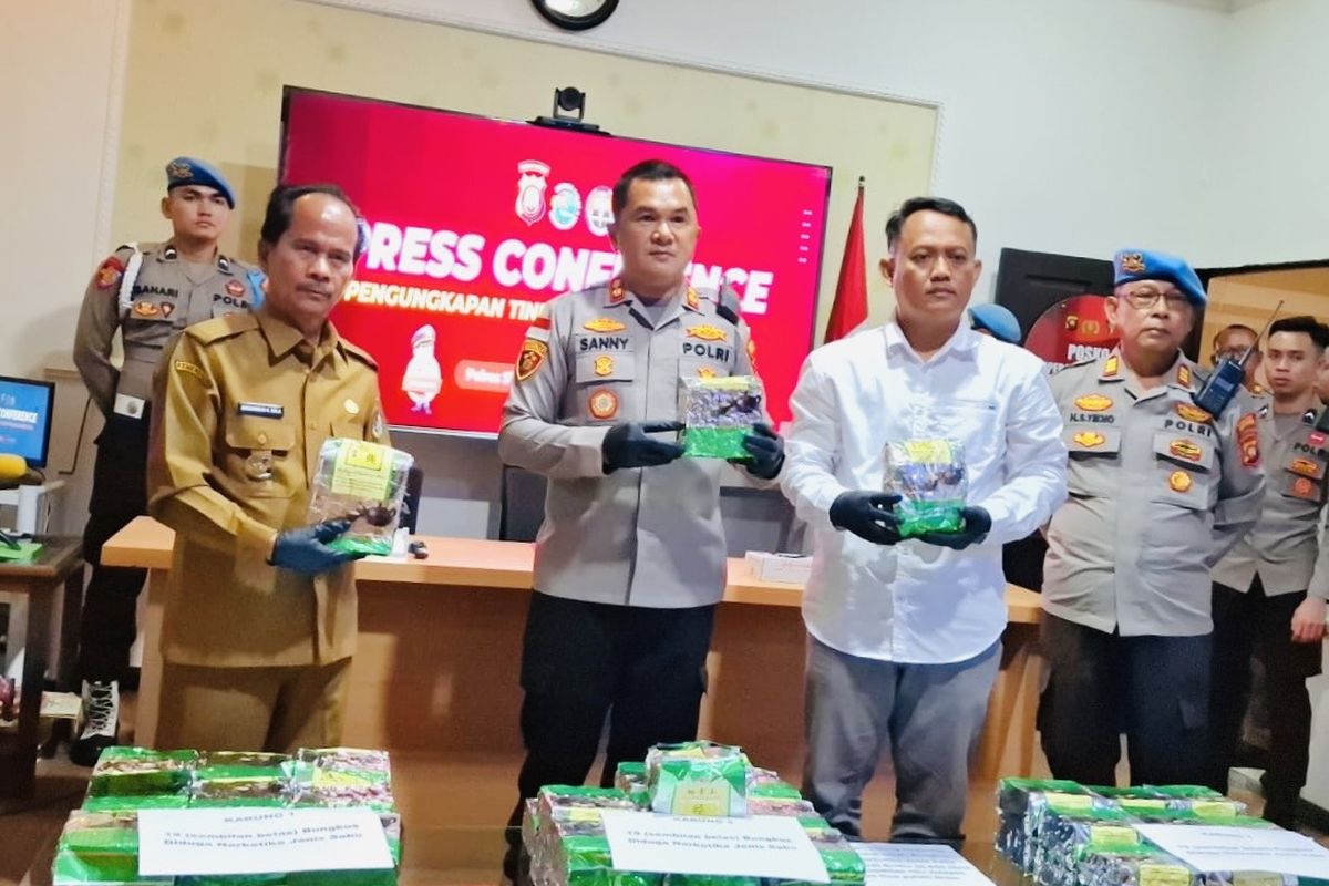 Upaya Penyelundupan 60 Kg Sabu di Sintang Digagalkan, Mobil Kurir ...