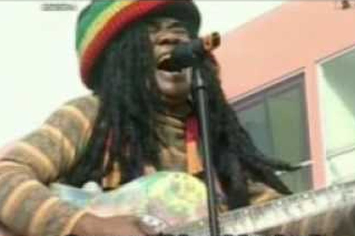 Lirik dan Chord Lagu Bangun Tidur dari Mbah Surip