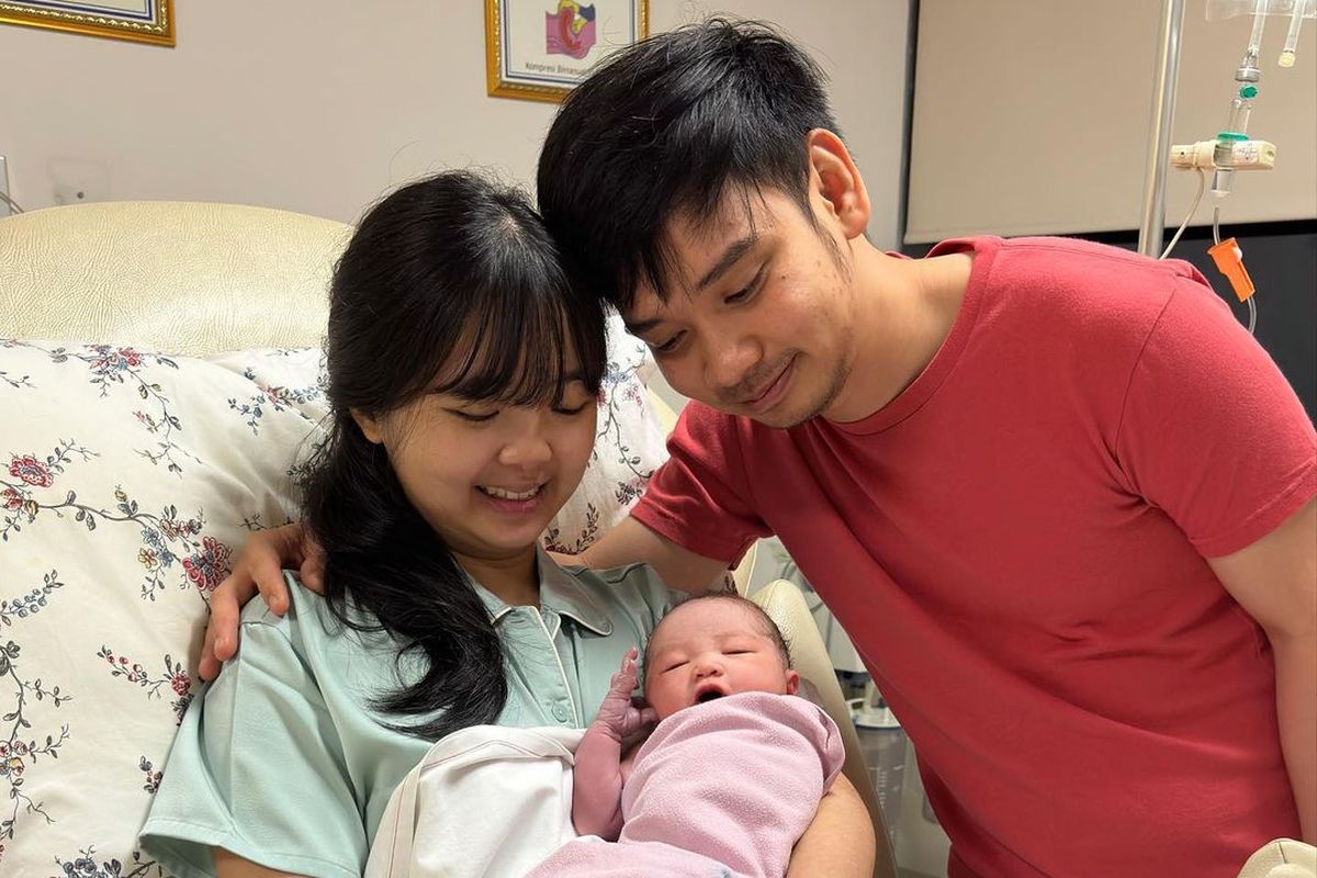 YouTuber David Gadgetin dan Windy Dikaruniai Anak Pertama