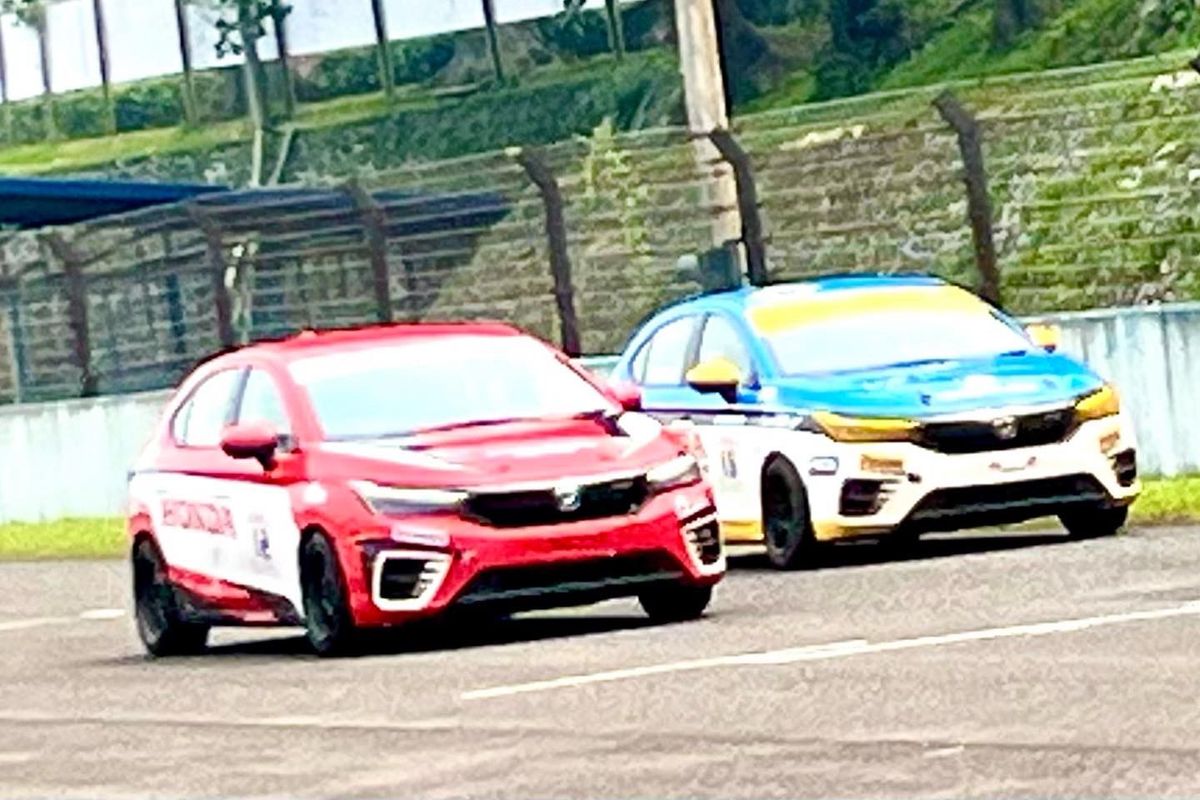 3 Pebalap Honda Racing Indonesia Sabet Gelar Juara Nasional ISSOM