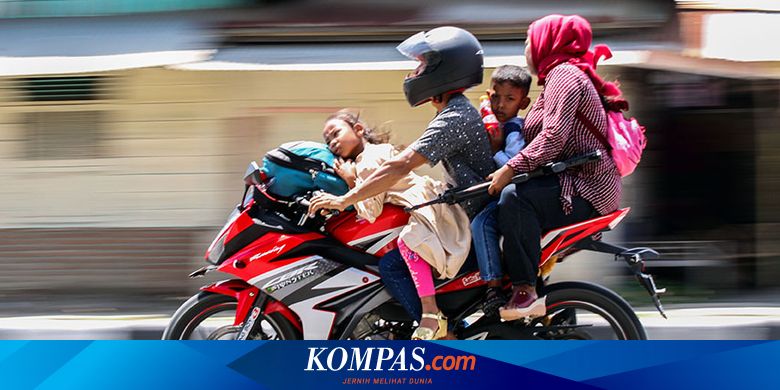 Dosa Membonceng Anak Kecil dengan Sepeda Motor