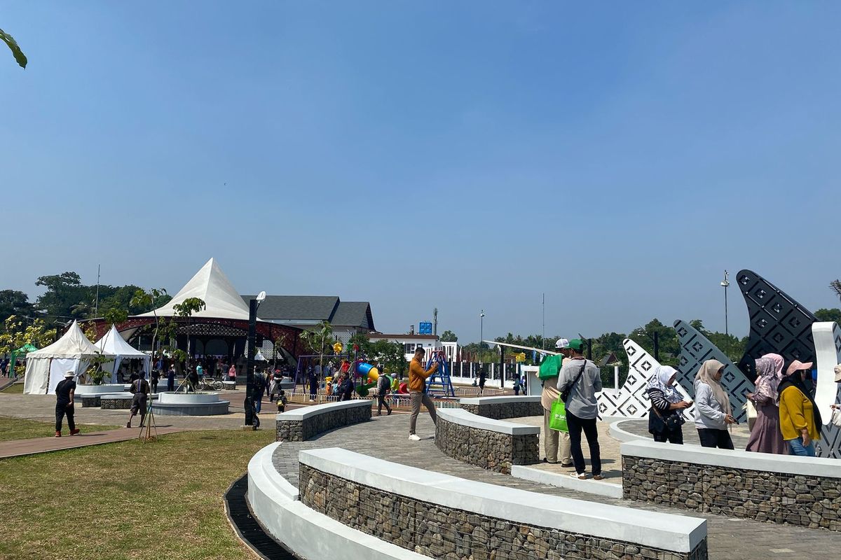 Resmikan Alun-alun Baru di Sawangan, Wali Kota Depok: Pak Imam, Tolong ...