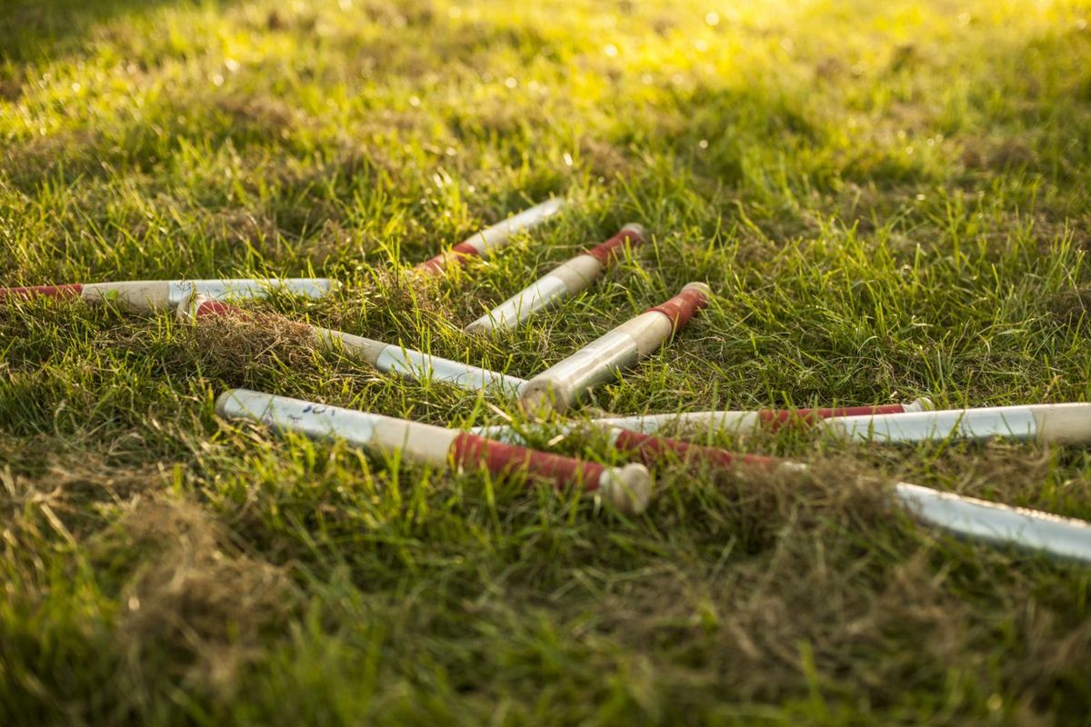 Jenis dan Jumlah Tiang dalam Permainan Kasti