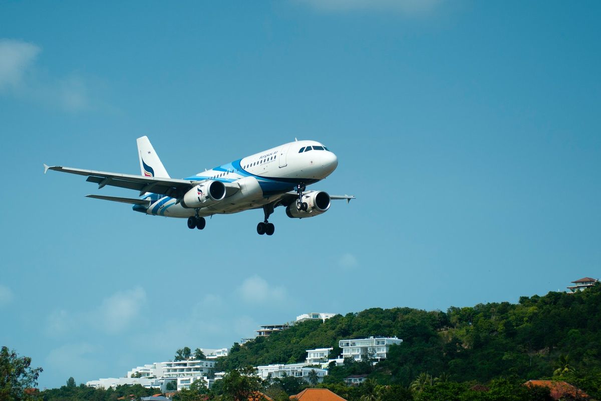 Pertama Kali Naik Pesawat? Ini 10 Tahap Naik Pesawat dari Berangkat ...