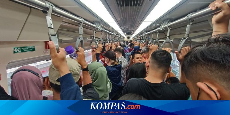 Menjajal LRT Jabodebek pada Akhir Pekan, Tetap Ramai dan Berdesakan...