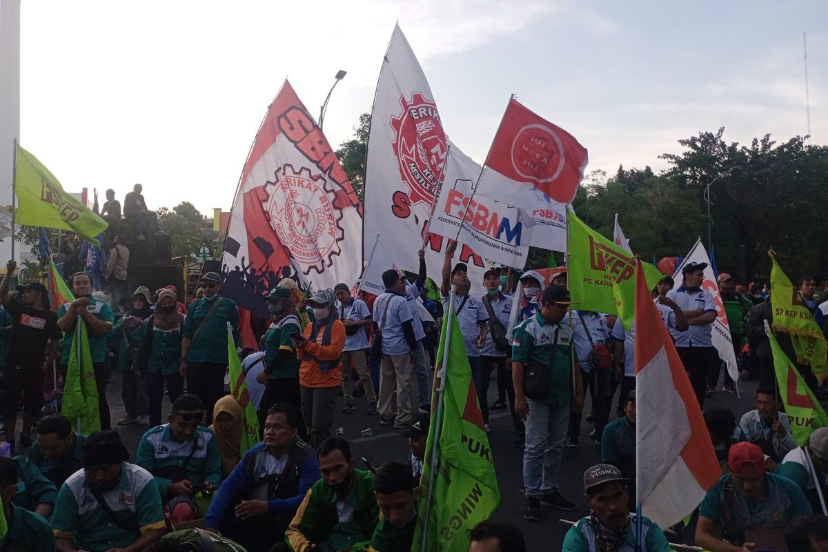 Gaji UMR Subang 2025 dan Seluruh Daerah di Jabar