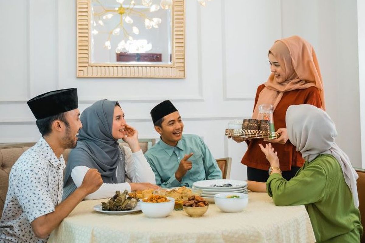 Apa Arti Halal Bihalal? Ini Penulisan yang Benar!