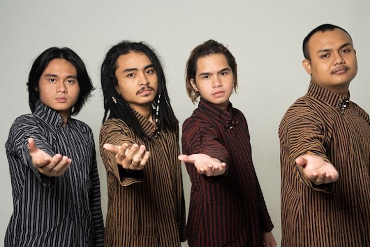 QODIR Band Nyanyikan Ulang Lagu Bangun Tidur Mendiang Mbah Surip