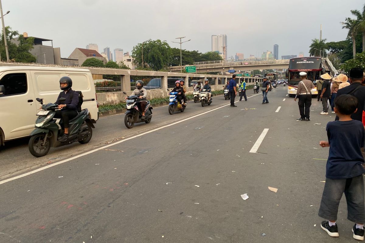 Demo Hari Tani Bubar, Jalan Gatot Subroto Arah Gedung DPR Kembali Dibuka