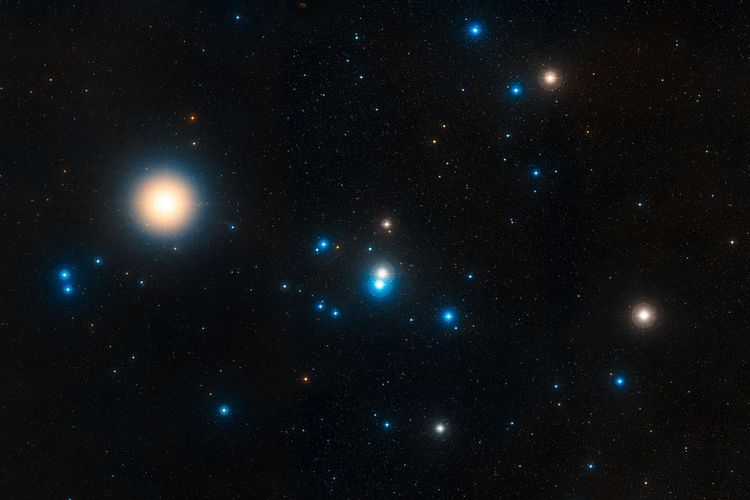 Foto : Tiga Gugus Bintang Spektakuler Hiasi Langit Agustus 2025 ...