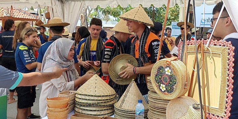 Berita Terkini Harian Momen Pebalap Motogp Mandalika Di Lombok Terbaru ... Berita Terkini Harian Momen Pebalap Motogp Mandalika Di Lombok Terbaru ...