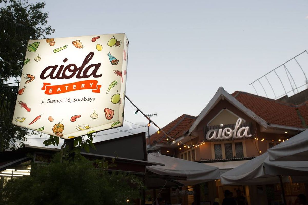 15 Tempat Makan di Aiola Eatery, Food Court Surabaya Harga Kaki Lima