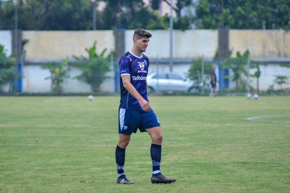 Persib Kebobolan Terlalu Banyak, Nick Kuipers Introspeksi Diri