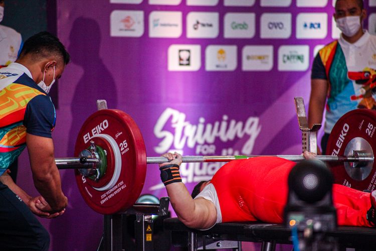 BERITA FOTO - Panen Medali Emas dari Angkat Berat ASEAN Para Games 2022