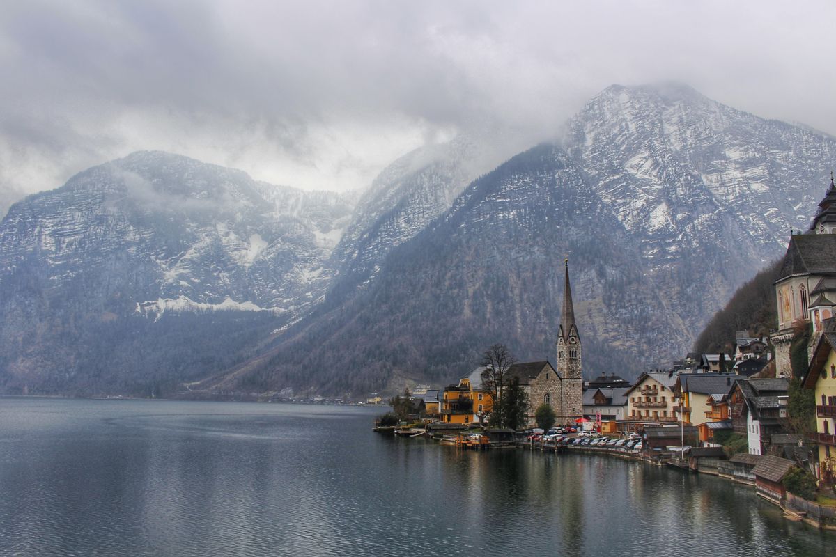 Disebut Mirip Kota Arendelle "Frozen", Kota Ini Bangun Pagar untuk ...