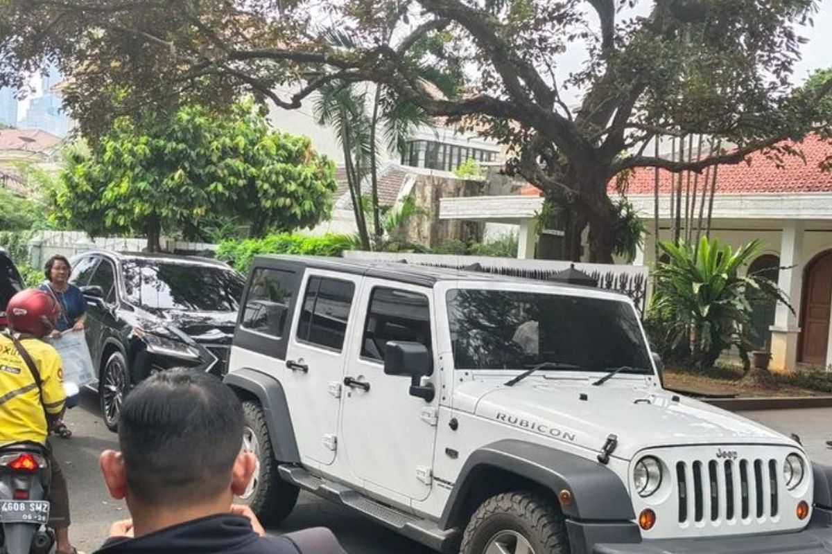 Eks Napi Kasus Harun Masiku, Agustiani Tio Tumpangi Lexus Berpelat RFP ...