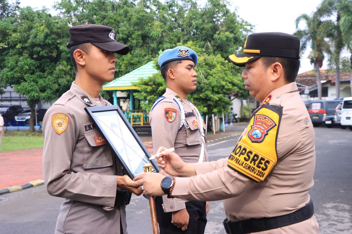 Terbukti Edarkan Narkoba, Bhabinkamtibmas Polres Madiun Dipecat