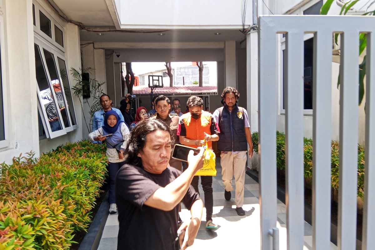 Setelah Bambang Raya, Satu Nama Lagi Terseret Kasus Karaoke Striptis Semarang