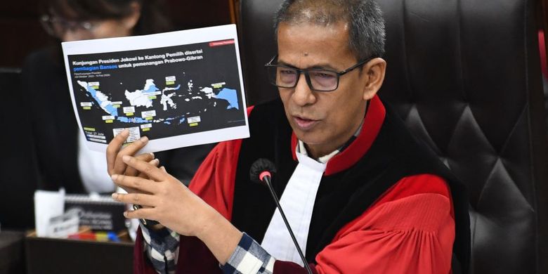 INFOGRAFIK: Hoaks Saldi Isra Mundur dari Hakim MK, Simak Bantahannya INFOGRAFIK: Hoaks Saldi Isra Mundur dari Hakim MK, Simak Bantahannya