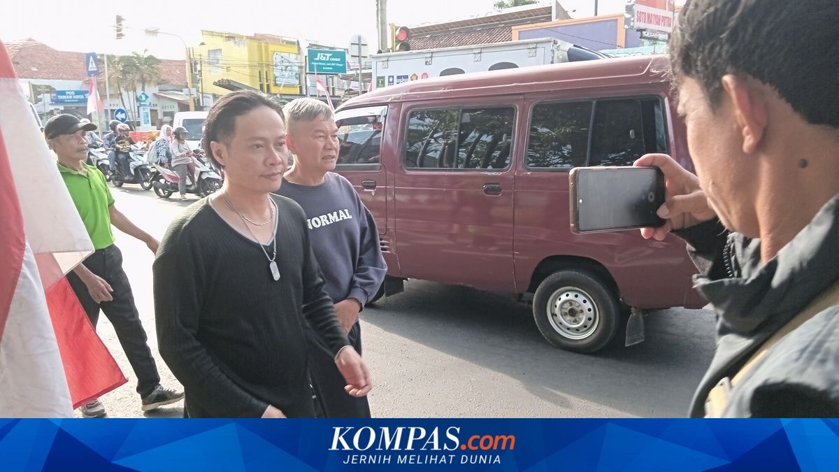 Alam "Mbah Dukun" Daftar Jadi Calon Wakil Wali Kota Banjar dari Jalur ...