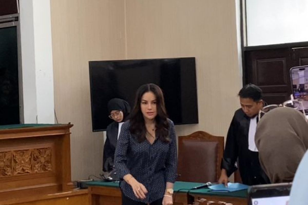Nikita Mirzani Cabut Gugatan Wanprestasi terhadap Reza Gladys