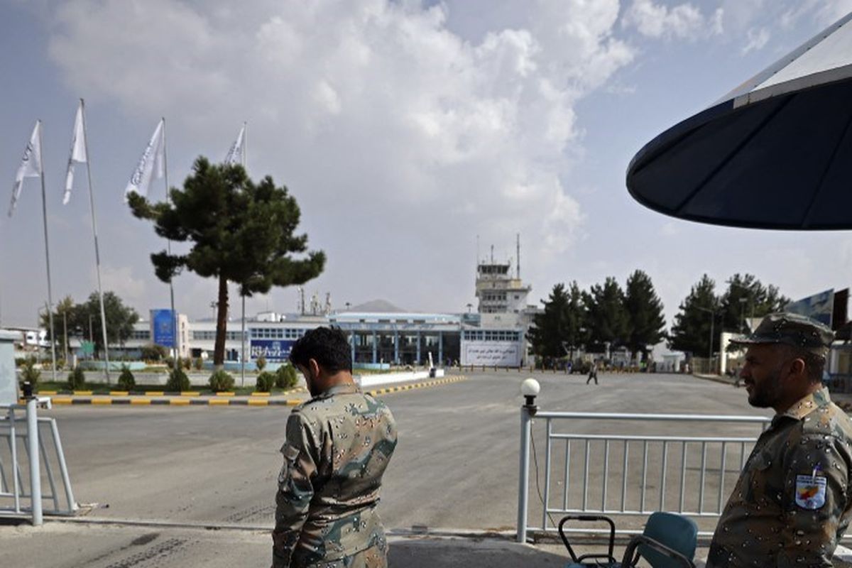 Komandan Taliban Telepon Langsung Polisi Afghanistan, Beri Perintah ...
