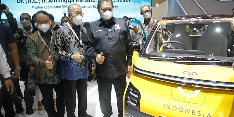 Kendaraan Listrik Wuling Pertama, Air ev, Diproduksi di Indonesia oleh ...