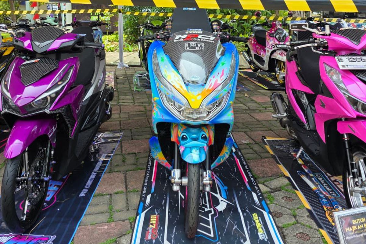 Modifikasi Honda PCX Lilo & Stitch oleh Prita Sari
