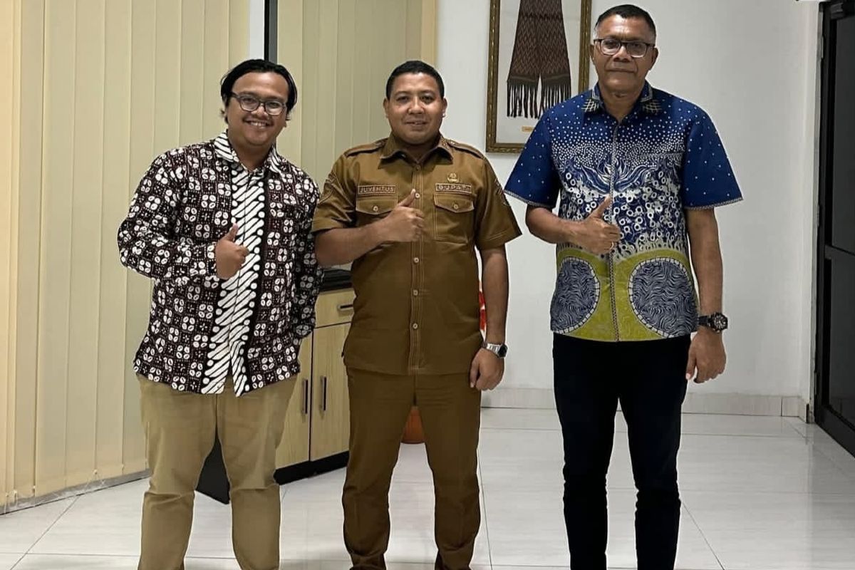 UGM Kirim 1 Dokter Residen Anestesi untuk Bertugas di Sikka