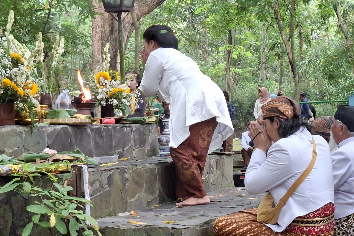 Ritual Mahesa Lawung, Tradisi Keraton Surakarta untuk Menjaga ...