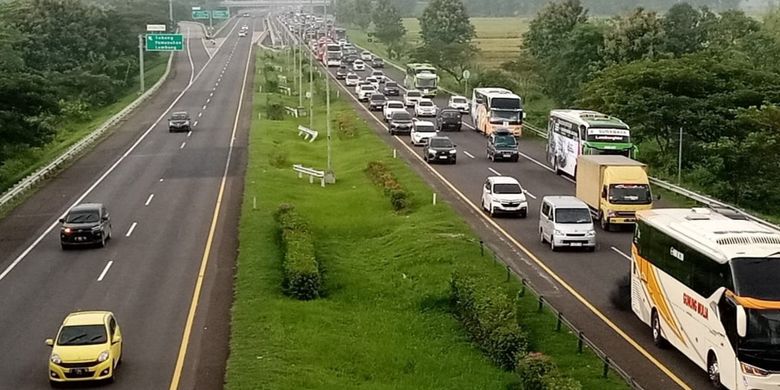 One Way Mulai Diterapkan di Tol Cipali untuk Antisipasi Puncak Arus Balik Lebaran 2025