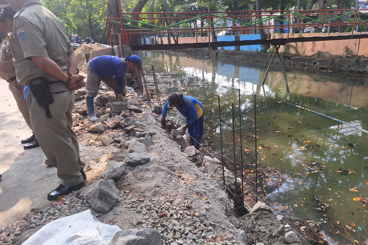 Usai Diturap, Kali Mati di Pademangan Tak Lagi Jadi Tempat Berenang ...