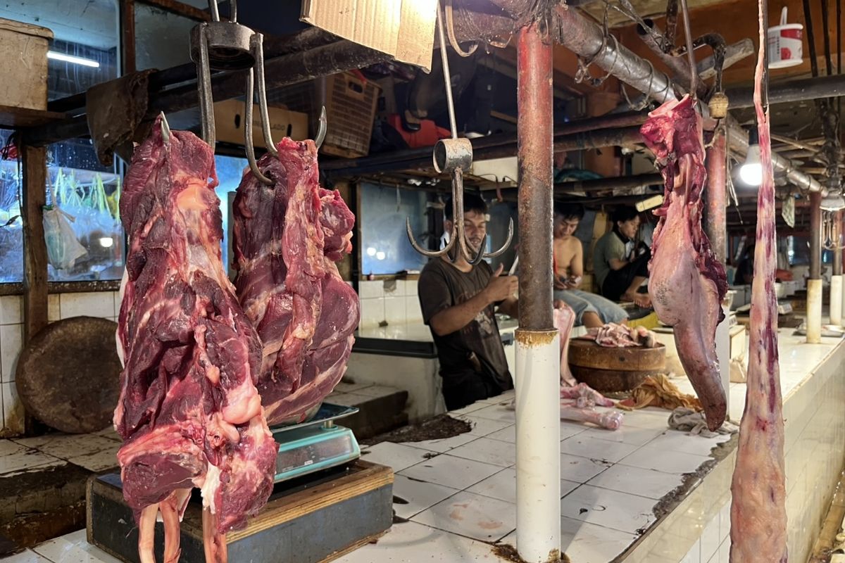 Jelang Lebaran, Harga Daging Sapi Tembus Rp 150.000/Kg di Pasar Tomang Jakbar
