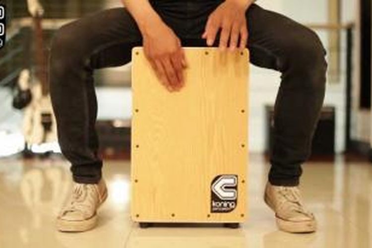 Berawal dari Hobi, Ryan Kini "Raja" Cajon Beromzet Belasan Juta