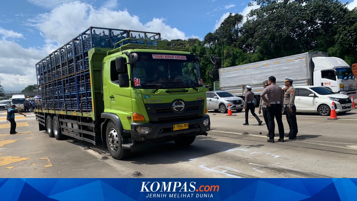 Klarifikasi Danone Indonesia Soal Kecelakaan Truk di GT Ciawi 2