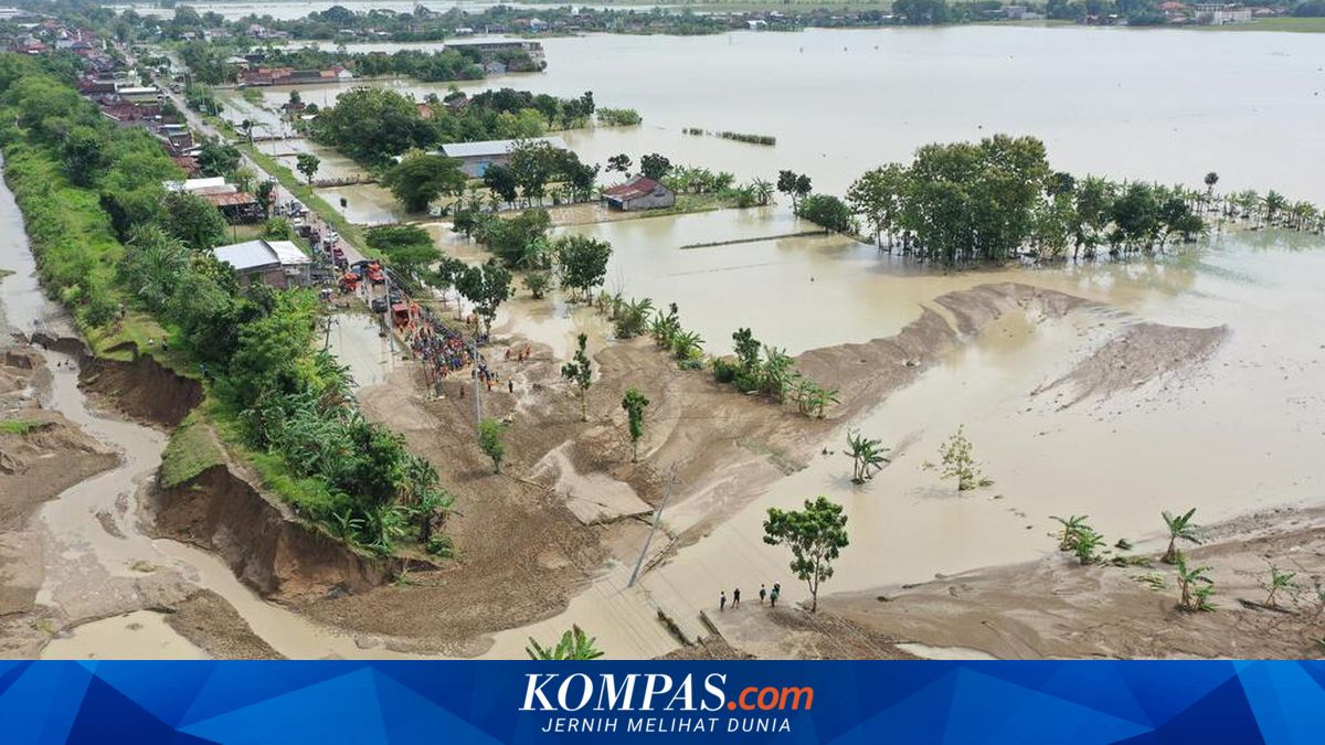 Akses Jalan Purwodadi-Semarang Putus Akibat Banjir, Polres Grobogan ...