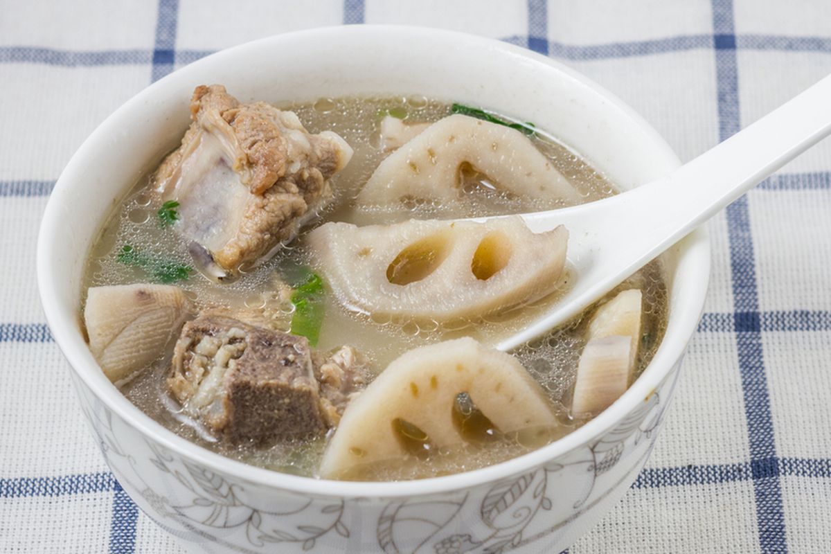 7 Olahan Akar Teratai atau Lotus Root yang Bisa Kamu Coba Masak