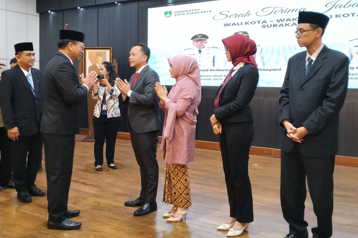 Respati-Astrid Resmi Terima Jabatan untuk Pimpin Solo 5 Tahun ke Depan