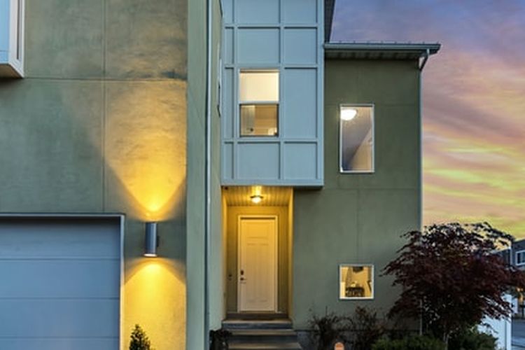 5 Inspirasi Atap Rumah Datar untuk Hunian yang Multifungsi dan Estetik